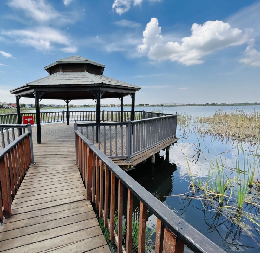 Restaurant – Lago Puccini Cafe & Lounge